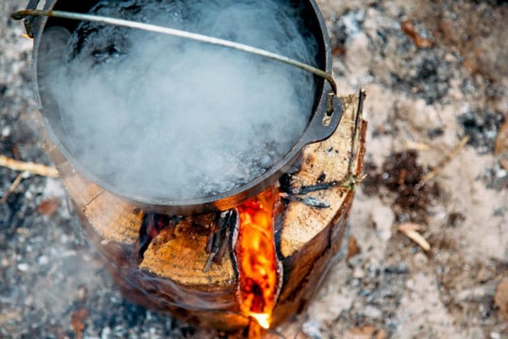How to Make a Swedish Fire Log - Fresh Off The Grid