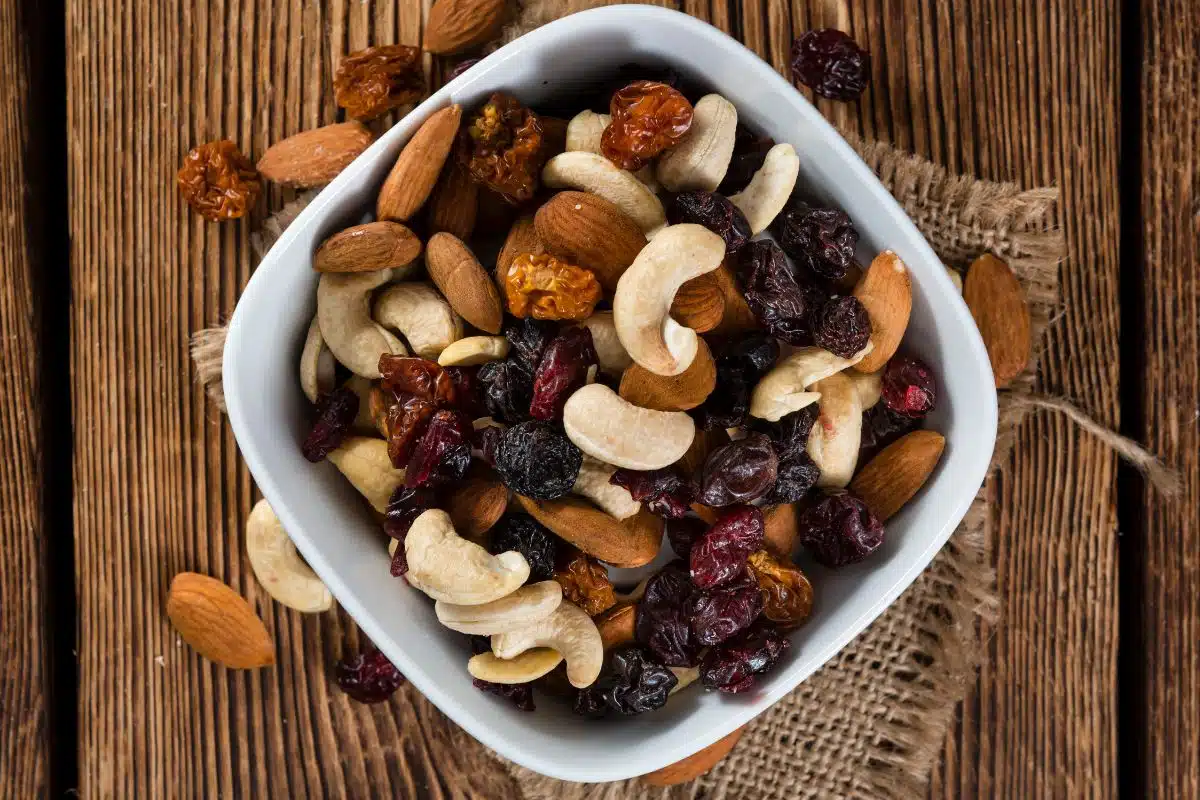 The Best Camping Snacks to Enjoy this Summer (Easy to prep!) - Fresh ...