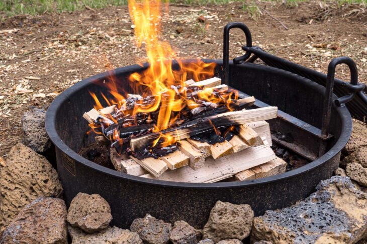 How to Build A Campfire - Fresh Off The Grid