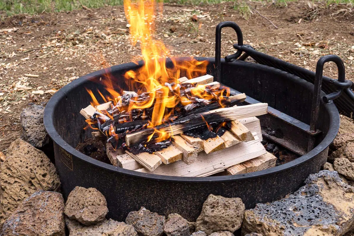 How to Build A Campfire - Fresh Off The Grid