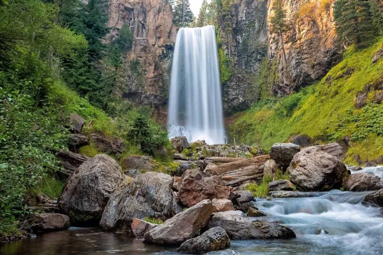 Tumalo Falls Hikes & Tips for Visiting - Fresh Off The Grid