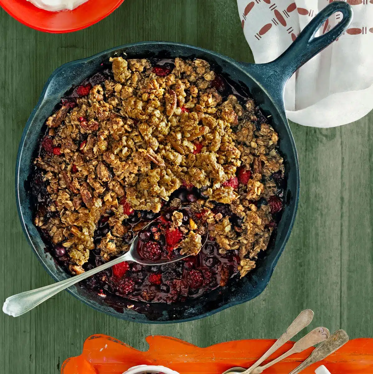 31 Dutch Oven Desserts to Share Around the Campfire - Fresh Off The Grid